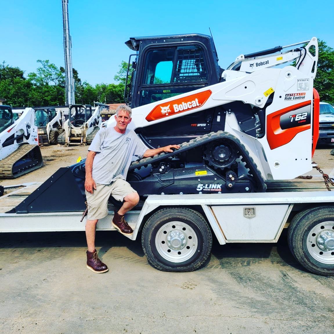 Meet Our Customers at Metro Bobcat, Inc. | Shop With Us