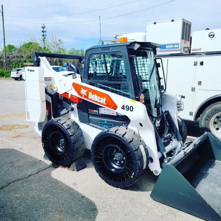 Meet Our Customers at Metro Bobcat, Inc. | Shop With Us