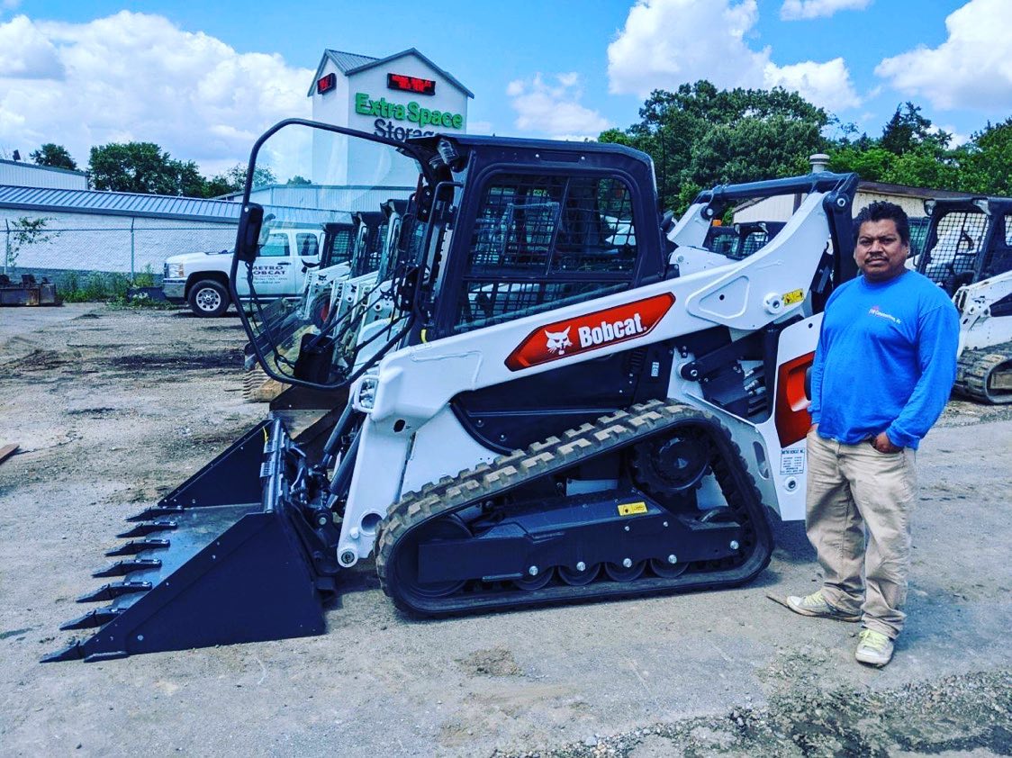 Meet Our Customers at Metro Bobcat, Inc. | Shop With Us