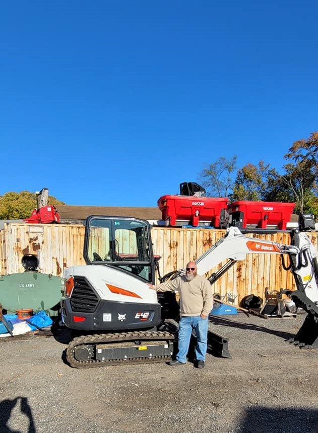 Meet Our Customers at Metro Bobcat, Inc. | Shop With Us