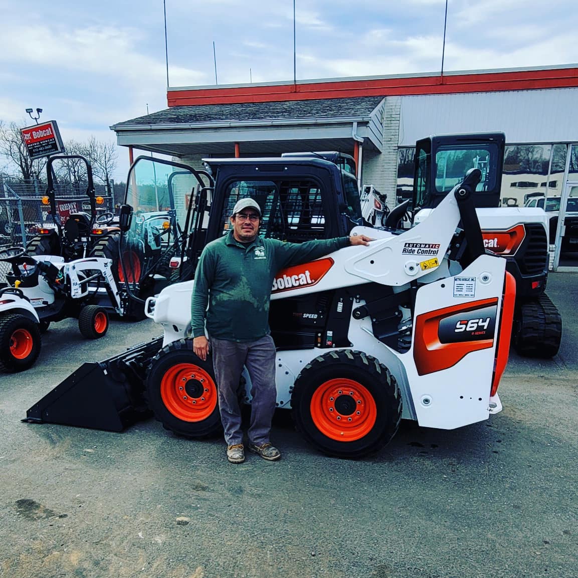 Meet Our Customers at Metro Bobcat, Inc. | Shop With Us