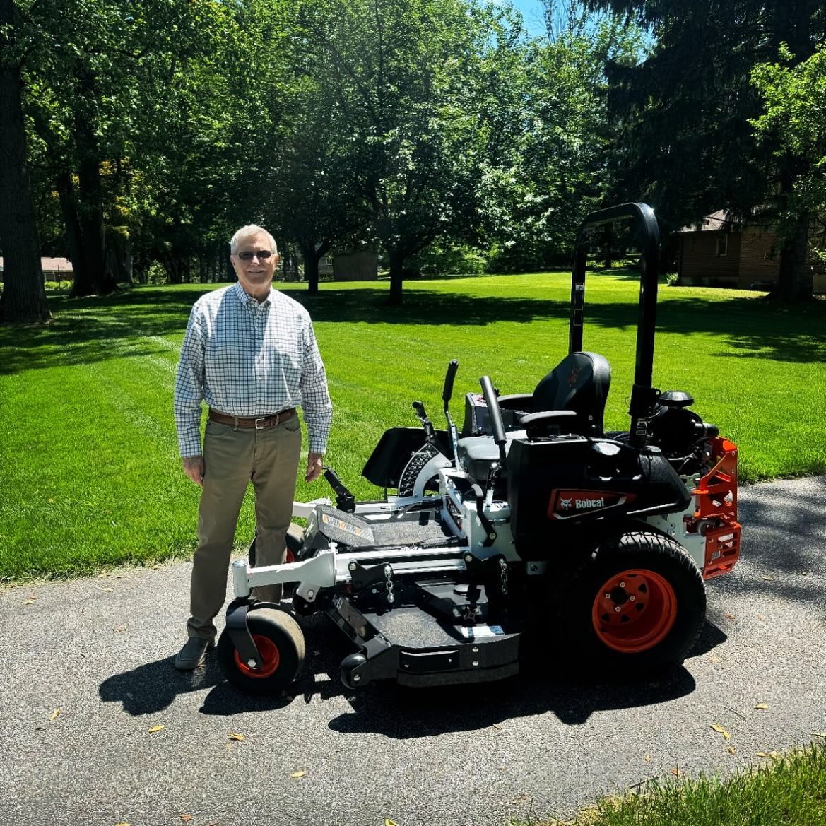 Meet Our Customers at Metro Bobcat, Inc. | Shop With Us